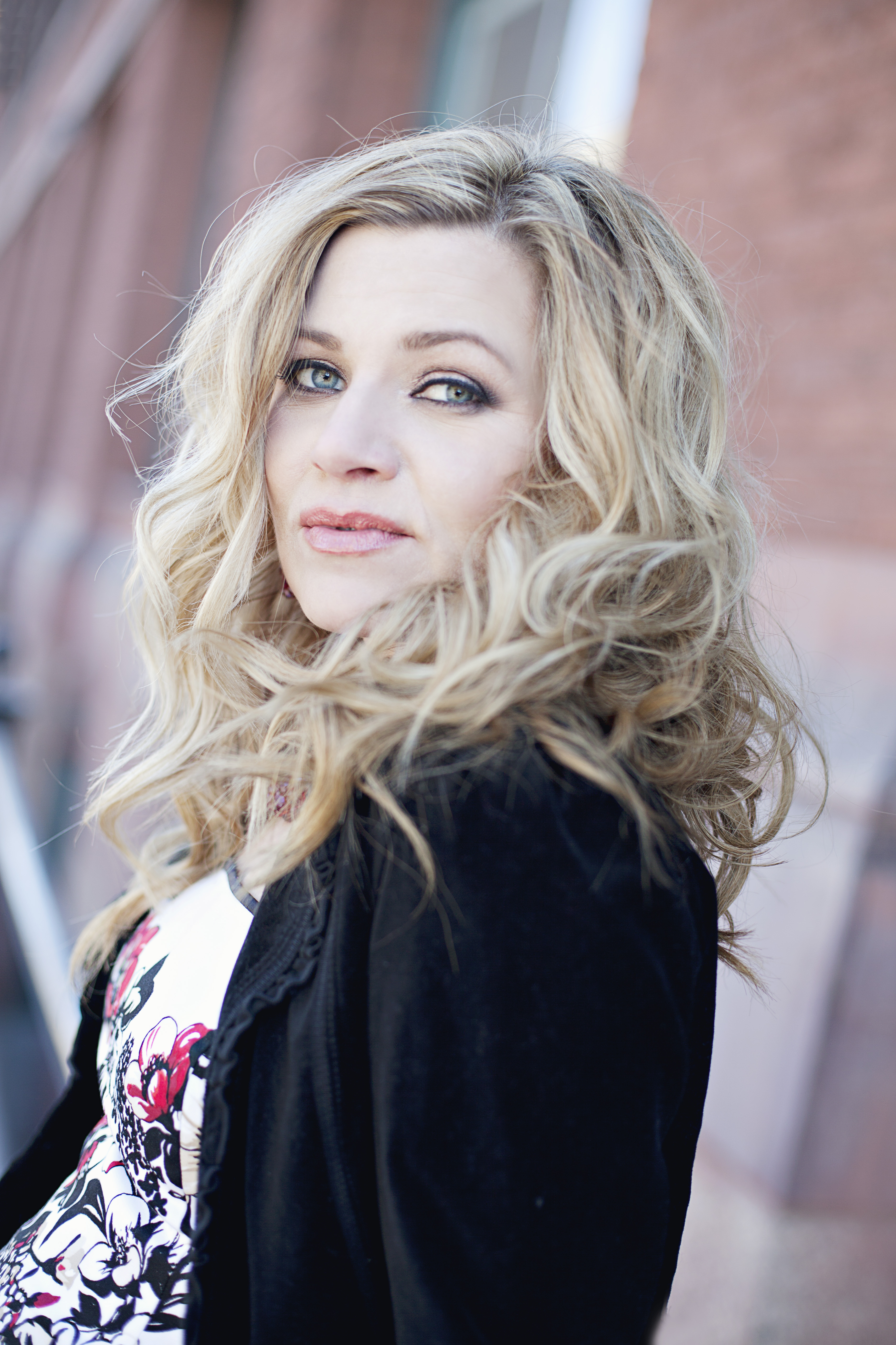 Jessica Freeburg (Founder/Investigator) | Ghost Stories Ink